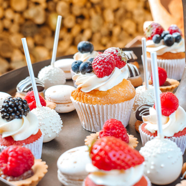 SweetTable Dengh bruiloft – Luxe desserttafel | Sweet Vibes – Sweet ...